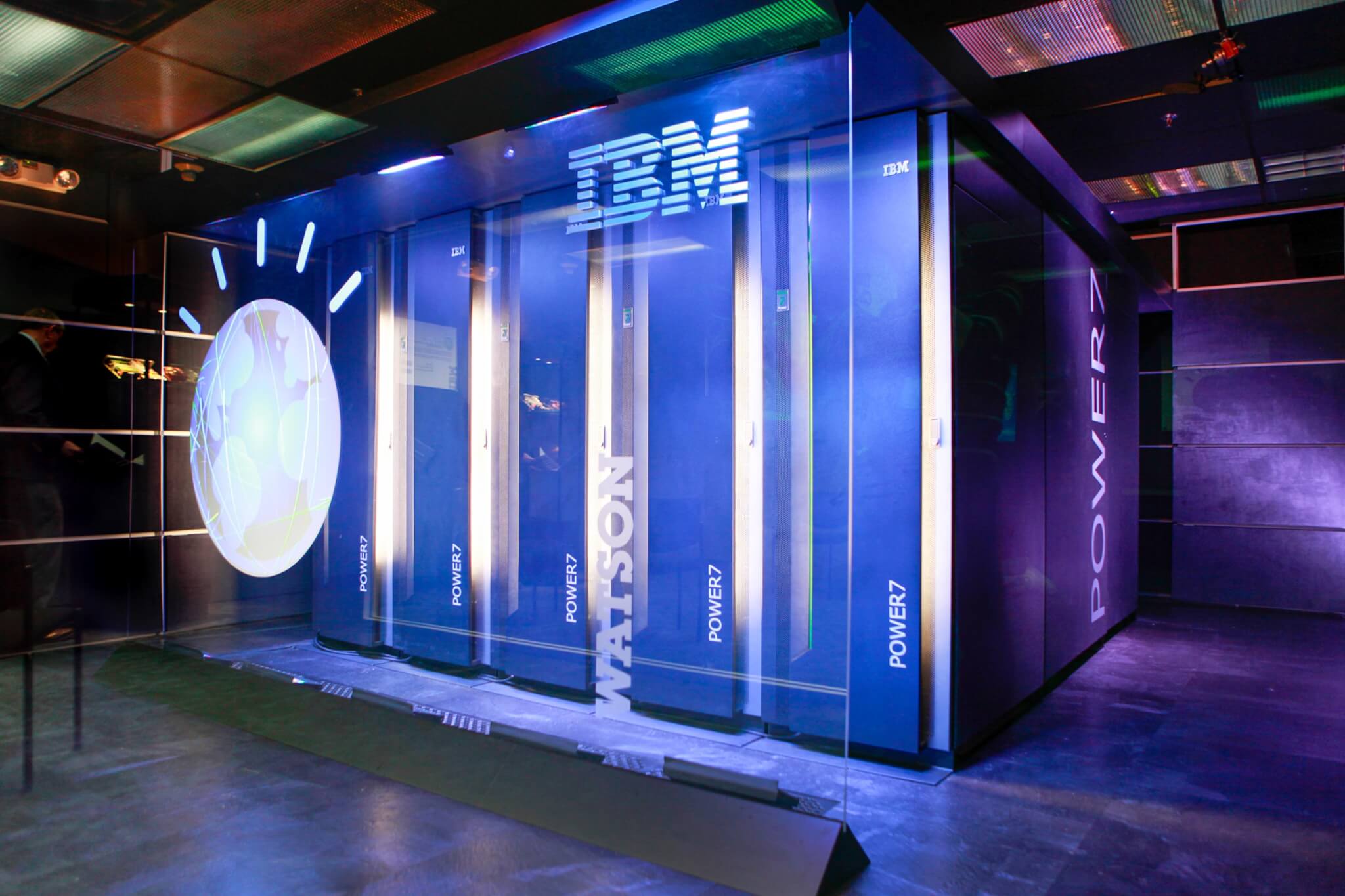 IBM Watson AI: Máy móc biết tư duy, doanh nghiệp sẽ làm gì?
